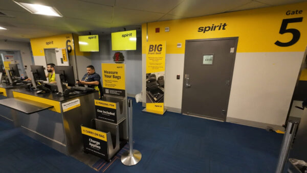 Is Spirit Airlines Safe?: EVERYTHING to Know Before You Fly [2024 ...